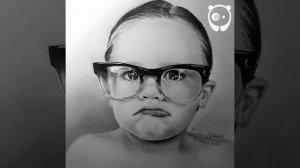 The guy draws super portraits  Парень без рук рисует супер портреты
