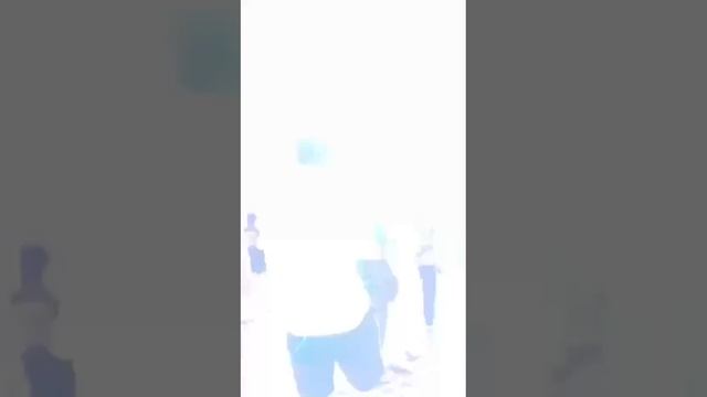 В Китае молния убила двух людей, стоящих в очереди за тестом на коронавирус