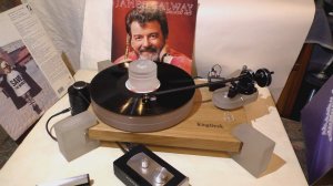 Виниловый проигрыватель  NewArtVinyl  KingDeck