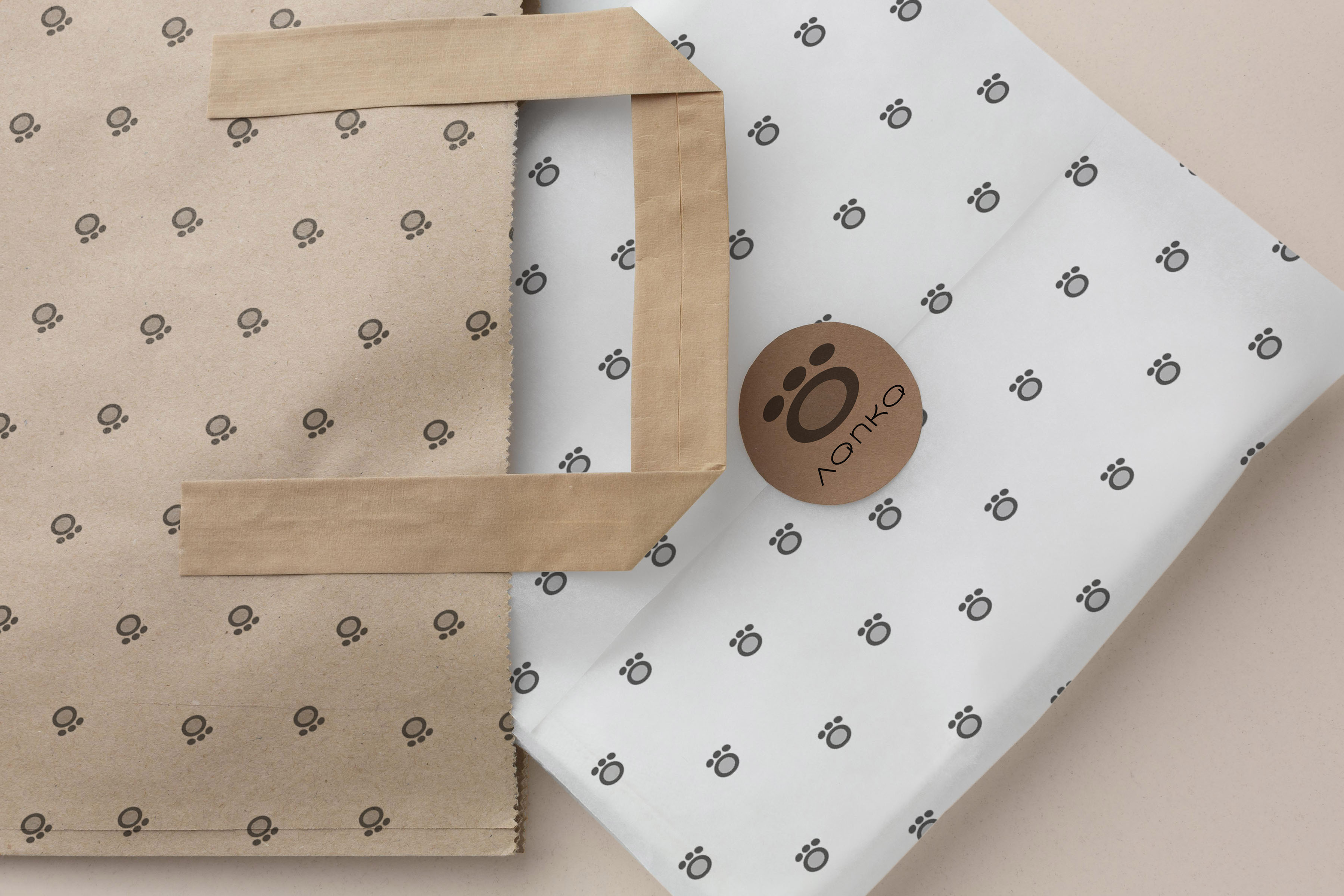 Простой рисунок для упаковки. (Лапка)