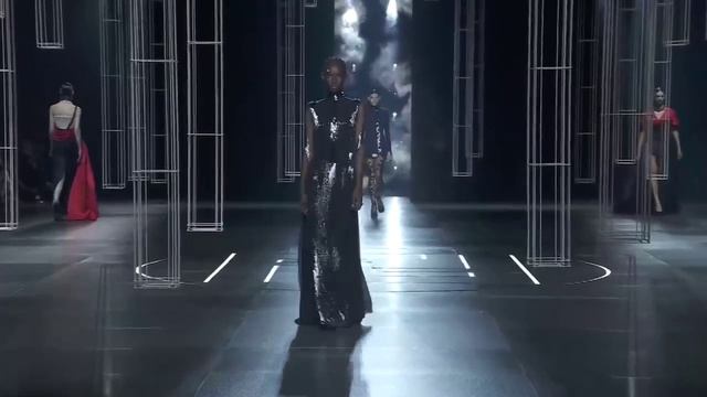Fendi - Haute Couture Spring-Summer 2022.mp4