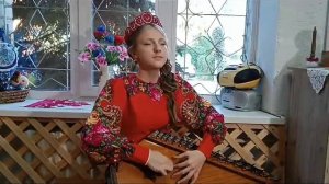 играет на гуслях Анна Горяинова, победила во Всероссийском фестивале «Добрая волна»