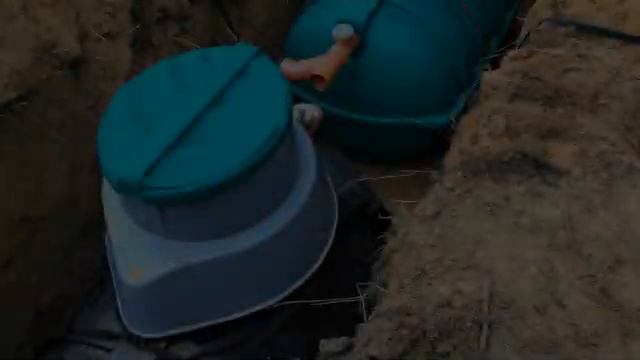 Автономная канализация "Rostok" состоящая из емкости, септика и фильтрационного колодца из жб колец.