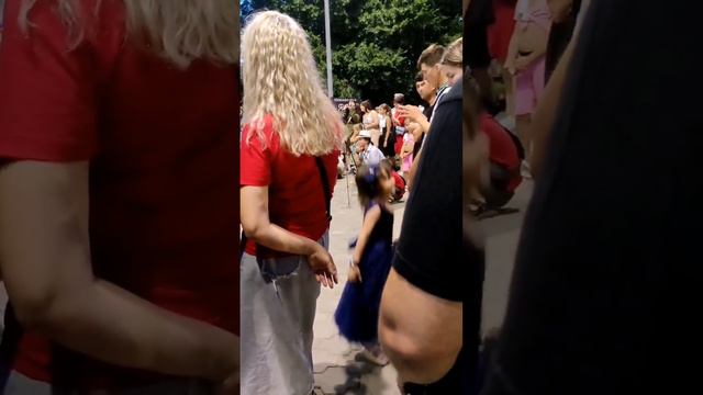 Танцуют Всееееее🤣🤣🤣🤣🎆