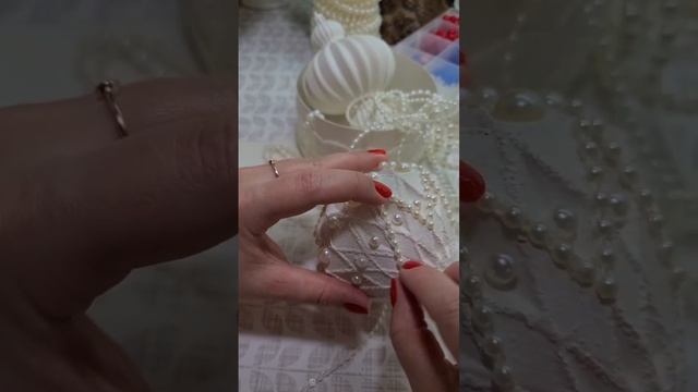 Переделка пластиковых ёлочных игрушек #елочныеукрашения #елочныеигрушкисвоимируками