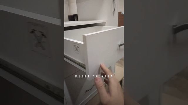 Мебель Ядвига. Угловой маникюрный стол МС16-4