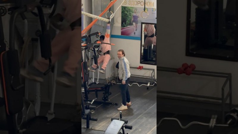 Что если взять ОБЕЗЬЯНУ в тренажёрный зал?