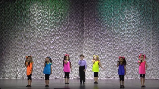 "Радость" поздравляет всех мам с Днём матери