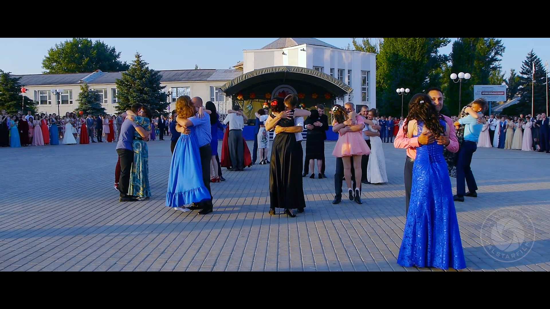 Школьный выпускной 2016 Краснодон - Танец с родителями