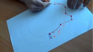 как играть в гонки на листочке.