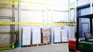 Склад для бизнеса с целью хранения паллет и товара
