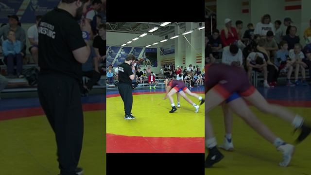Бросок через бедро, из петли в обратную сторону!