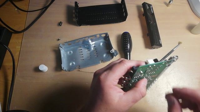 Ремонт TV приставки Selenga HD950D, которую пинали. Замена конденсатора. Общие сведения о ресиверах