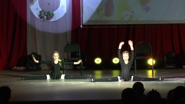 00008_04 Концерт 8 марта 2023 в Магдагачинском районном доме культуры