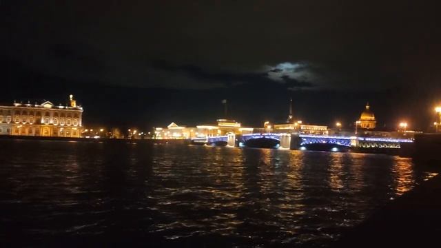 Разводные мосты. Пять дней в Питере