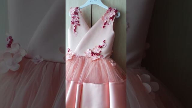 Платье для девочки пышное. Ручная вышивка.