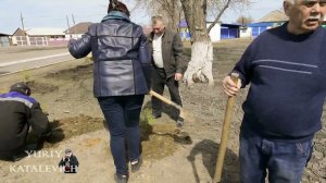 Как акимы озеленяли поселок Кушмурун в Костанайской области и что из этого получилось последние 8лет