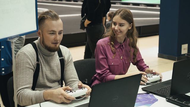 Чемпионат на ВДНХ по радиоуправляемым машинкам дети