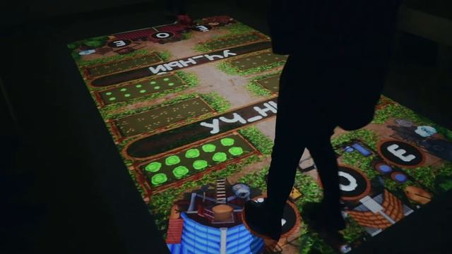 Режим «Угадай букву» — интерактивный пол Floorium