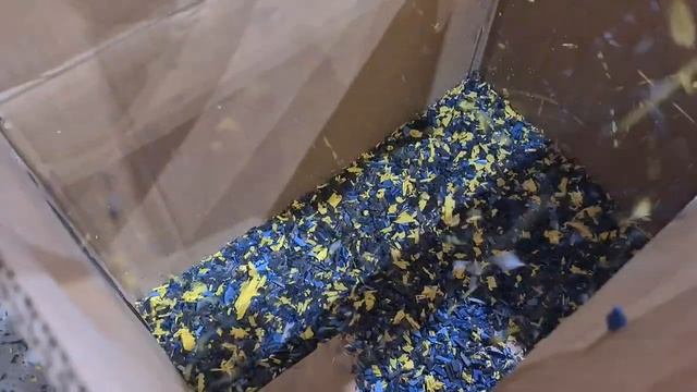 Дробилка для ящиков МИ-700 сетка 15 мм.mp4