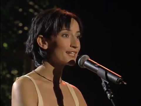 Sztuczny miód/Искусственный мёд - Kasia Groniec/Кася Гронец (tekst A.Osiecka)