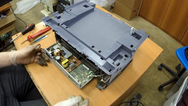 Принтер Samsung SCX-4200 не берет, не захватывает бумагу _ Замена ролика захвата Полная разборка