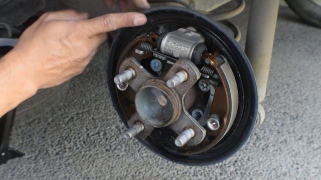 How To Clean Drum Brakes, Fast and Easy on my Toyota Wigo - смотреть ...