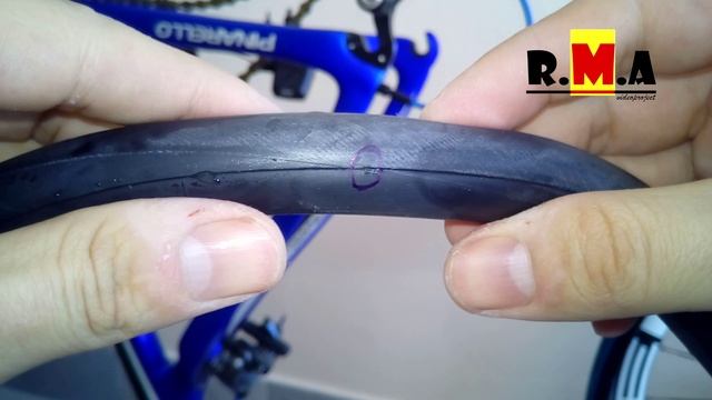 первый прокол на китайской Pinarello DOGMA F8 (пытаемся выяснить причину).