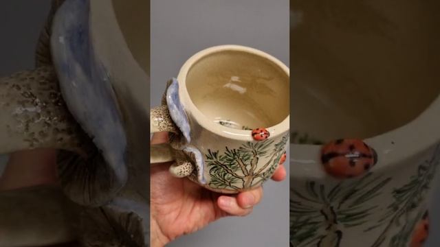 Чашка "Заяц и рядовки"
