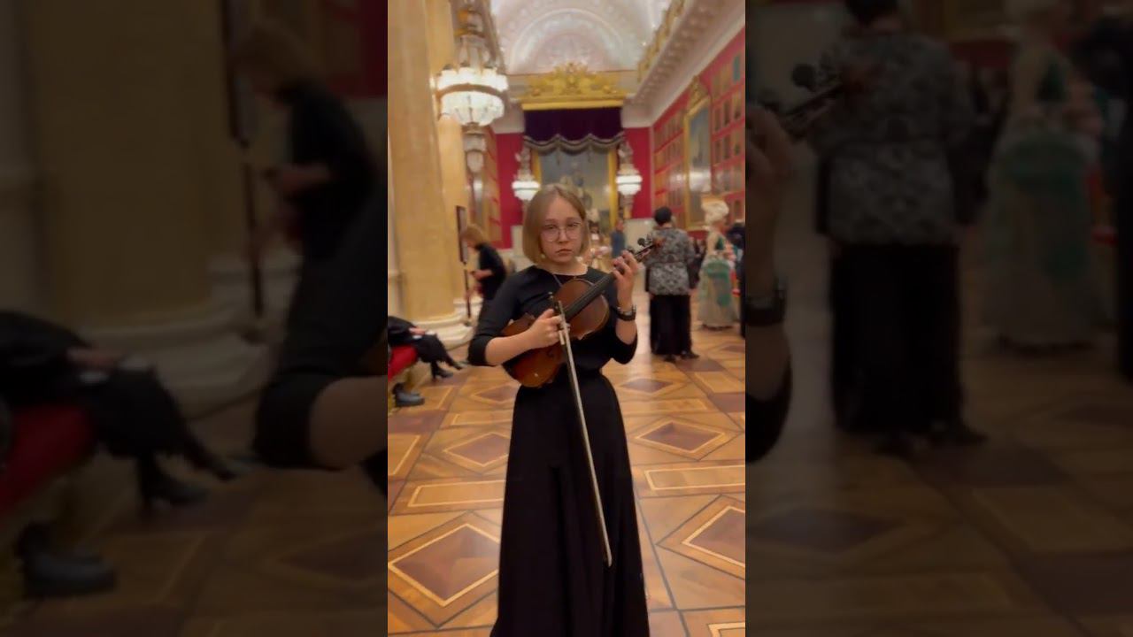 Закулисье одной строкой...