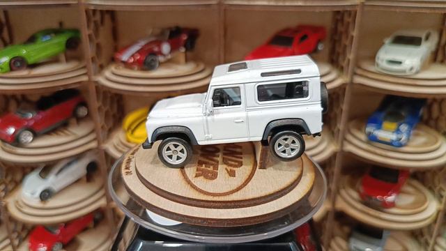 Land Rover Defender 90