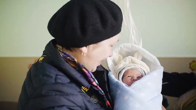 Выписка из роддома Марка