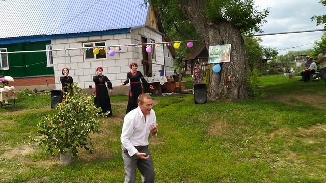 Старые Пичуры Троица 2019 VID 20190616 130023.mp4