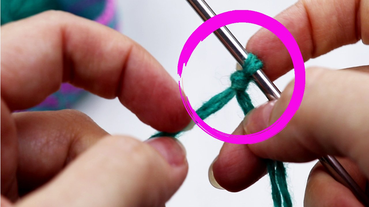 СЕКРЕТ ПРОСТ!  Ни больше, ни меньше Длина нити при наборе петель – та, которая нужна.mp4