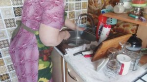 Влог. Саша сына ушко поломал.Массаж волосатику.Вместе с вами готовлю.Огурцы под бутылку.