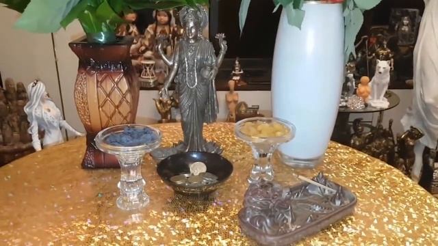 ОБРАЩЕНИЕ К ШРИ ЛАКШМИ МАТА. ДЛЯ ВСЕХ.