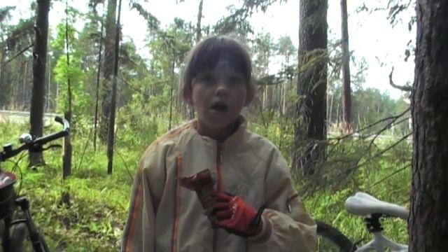 За грибами с дочкой на велосипедах.mp4