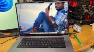 10 gen core i9 vs Macbook M1 Pro 2021