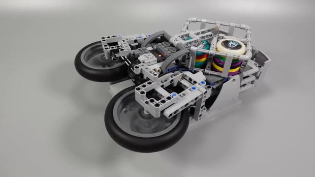 Building a Lego Frisbee Launching Tank