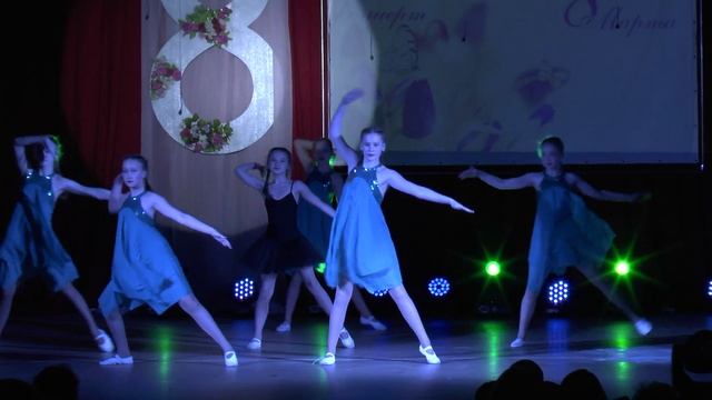 00013_03 Концерт 8 марта 2023 в Магдагачинском районном доме культуры