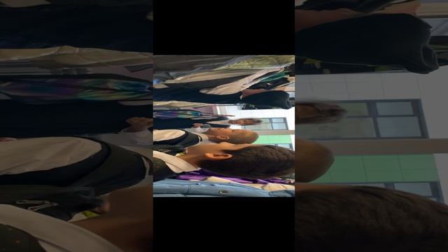 Четвёртое часть я хожу по школе￼