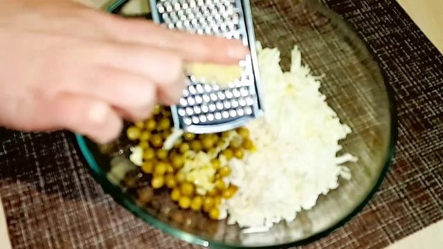 САЛАТ который готовлю за 5 минут. Простой,но потрясающе вкусный салат 🥗🥗.