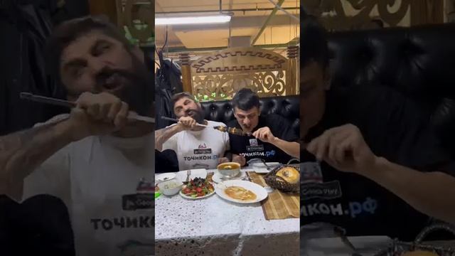 ПЕРЕКУС vs ДЖОНИ .ЛЮЛЯ ГОВЯДИНА ЧЕЕЕК???