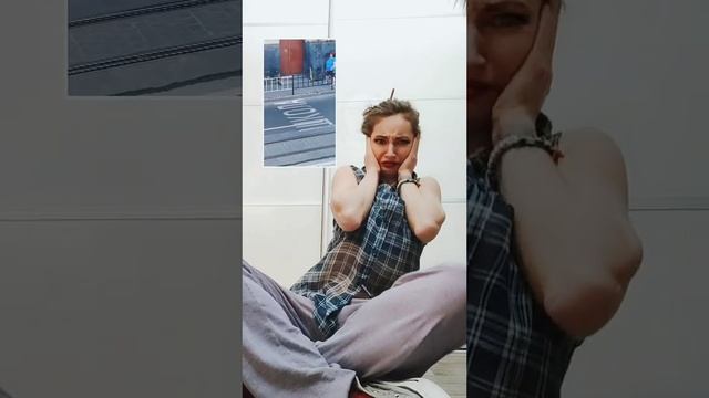 смешное видео Катя Икс Катя Х свободный художник