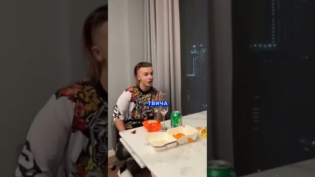 Дебаты Каши и Ивана Золо #twitch #твитчмоменты #kussia88 #shorts #иванзоло #каша #шпана