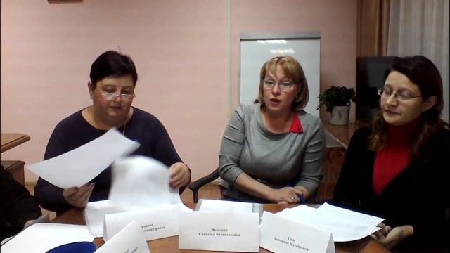 Заседание общественного совета по рассмотрению вопроса о распределении школьных автобусов.