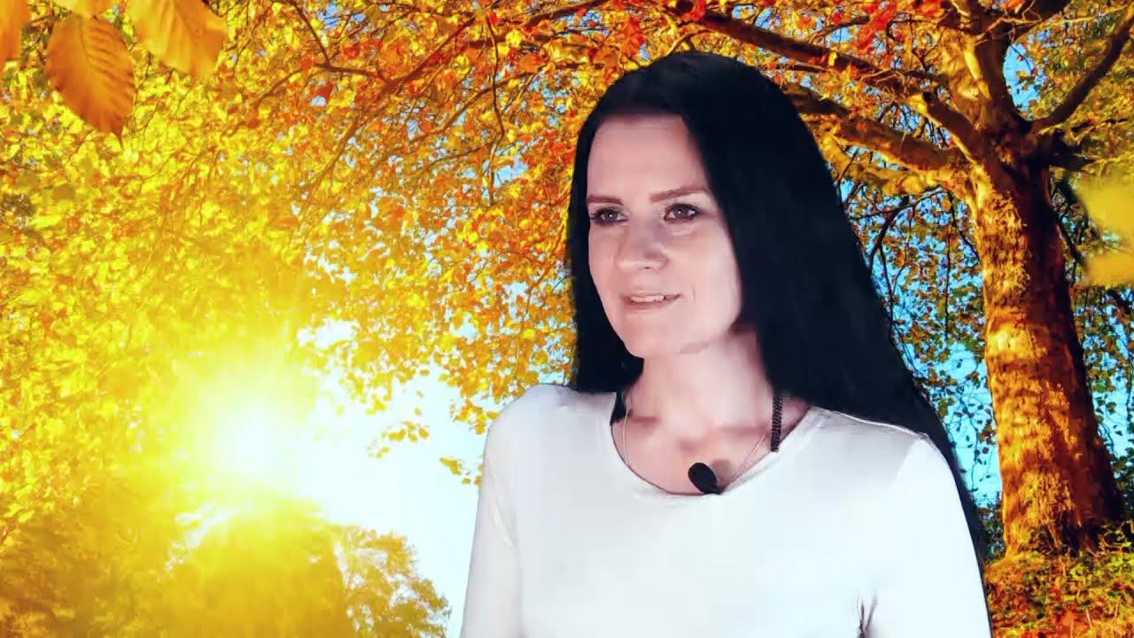 " Обнимайте детей!"  читает Светлана Нефёдова