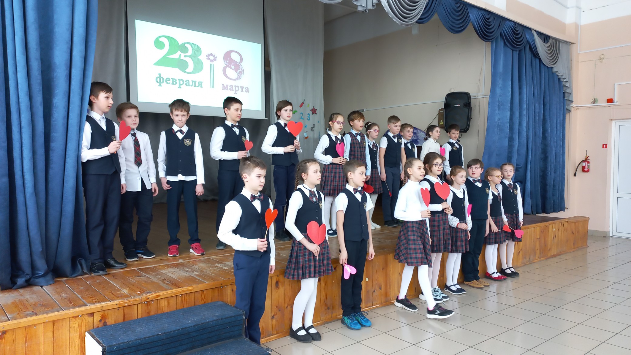 Праздничный концерт "23 февраля/8 марта"