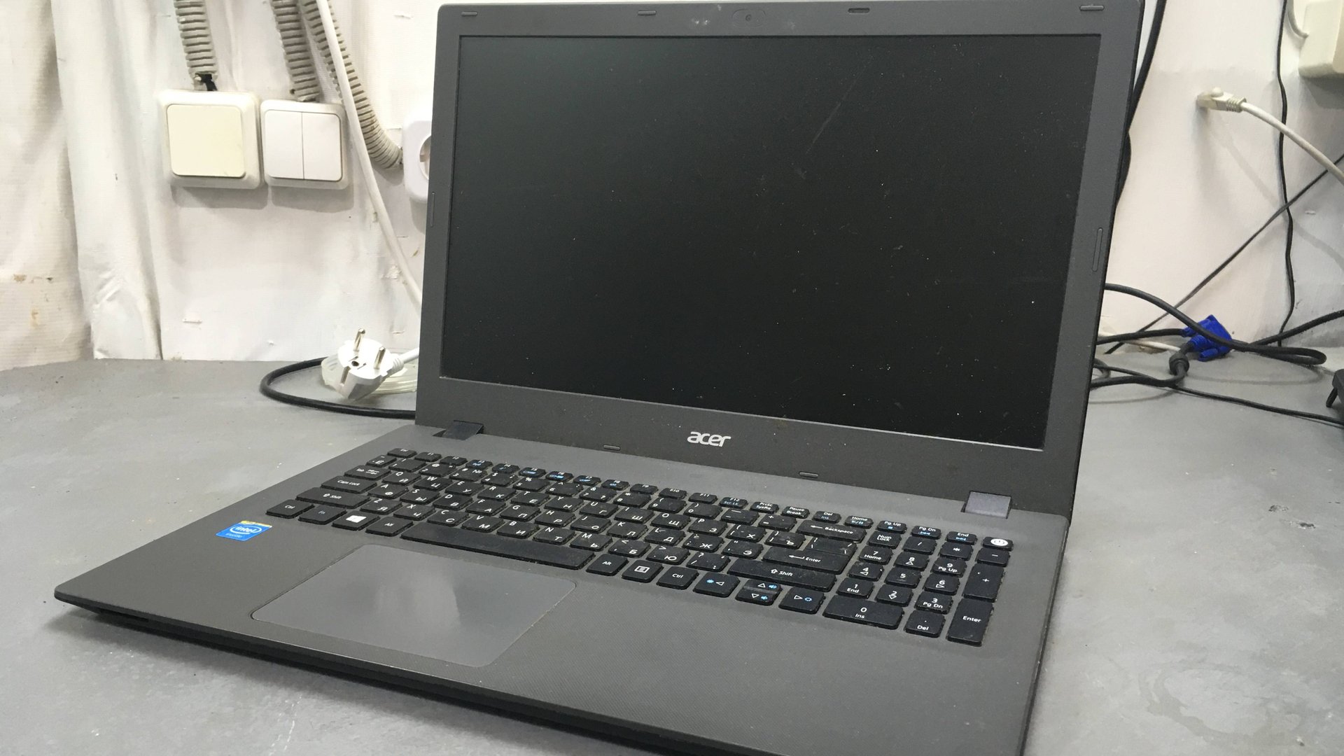 Ноутбук Acer E5-573. Апгрейд с вынужденным ремонтом | ЗверьПК