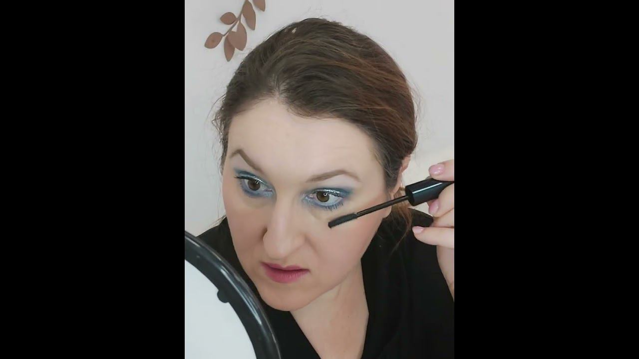 Вариант новогоднего макияжа